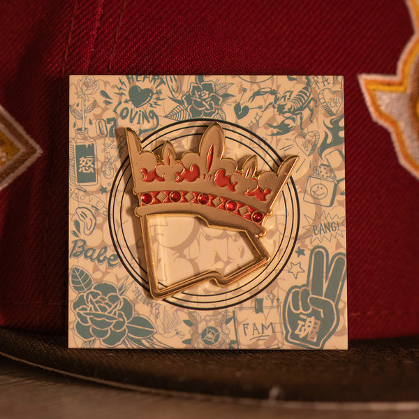 FAM CROWN MAGNETIC PIN